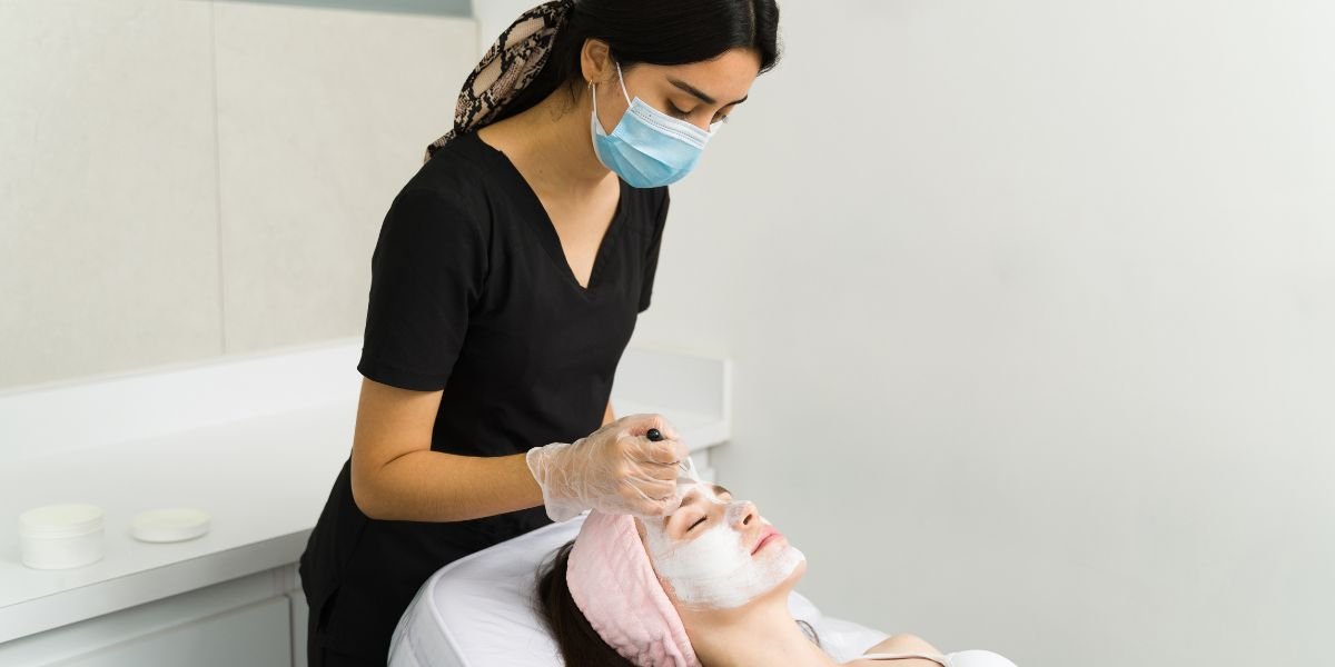 Train with Experts in Our Medical Esthetician Program Ontario